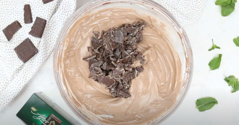 After Eight cheesecake – krämig och supergod kaka med mintchoklad