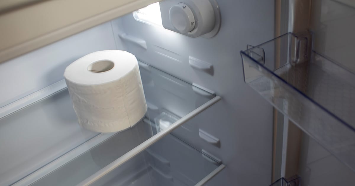 Anledningen till att du ska lägga en toarulle i kylen