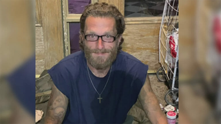 Father trying to trace homeless man who shielded his daughter during ...