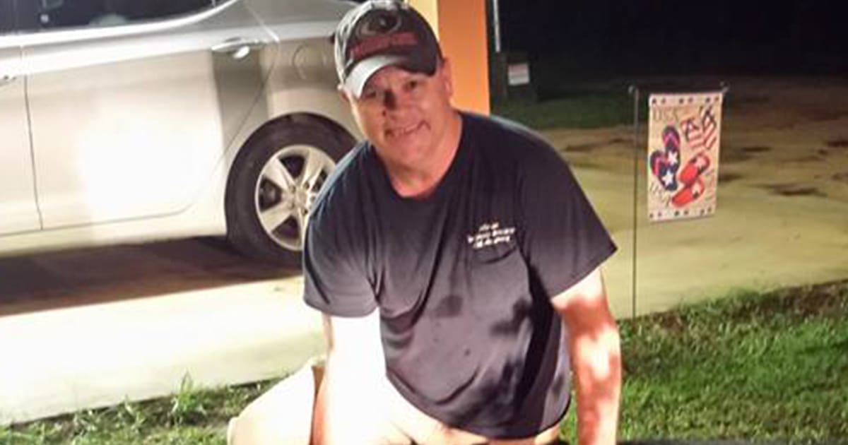 Alabama man shoots 820-pound creature in his front yard, quickly ...